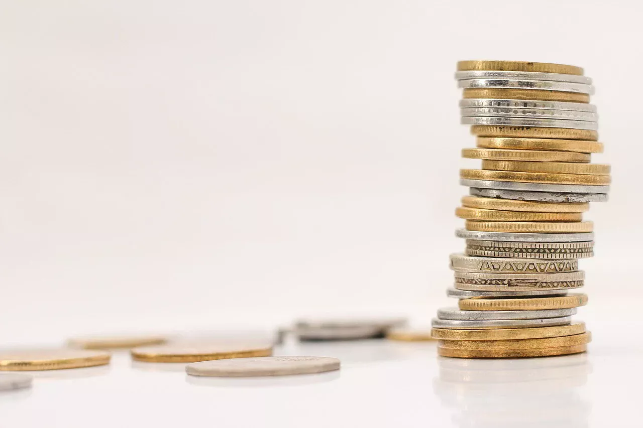 LE SALAIRE MINIMUM BRUT EN ROUMANIE EN 2025 | Gruia Dufaut Law Office